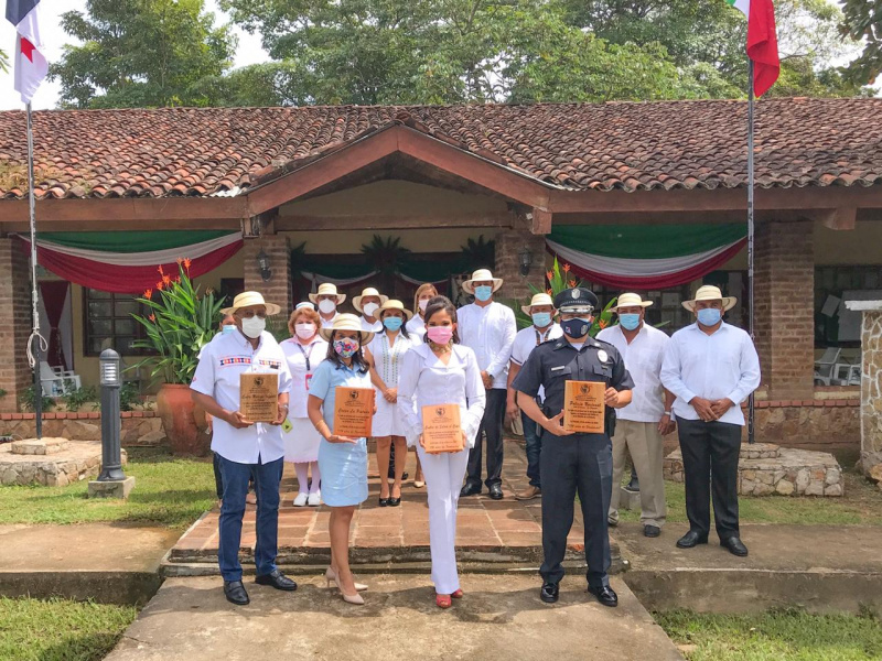 RECONOCIMIENTO AL PERSONAL SANITARIO DEL DISTRITO – Municipio de La Pintada
